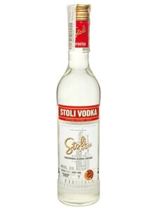 Купити Горілка Stoli Vodka 0,5 л онлайн в Україні за акційною ціною ...